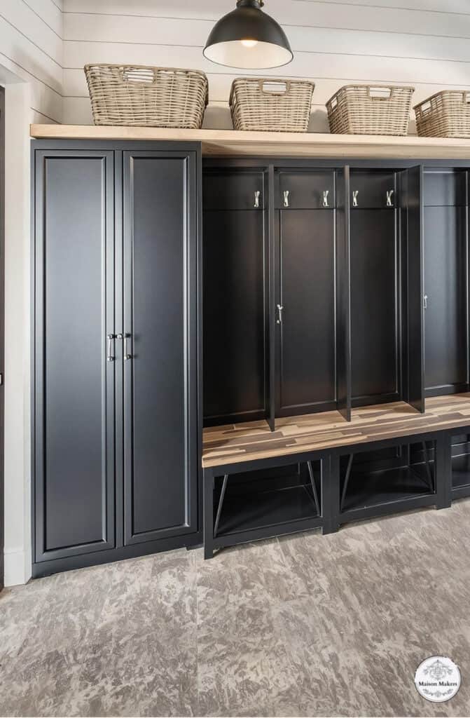 15 Tips & Design Inspo for Barndominium Mudrooms - Maison Maker